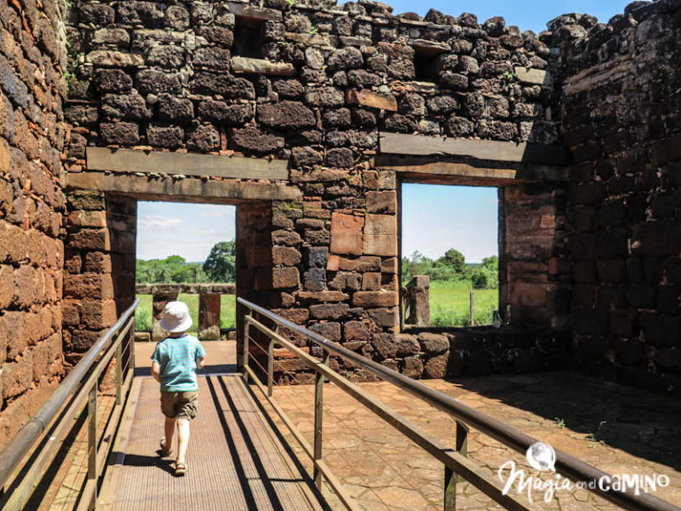 Cómo visitar las ruinas jesuíticas de San Ignacio Miní, Misiones ...